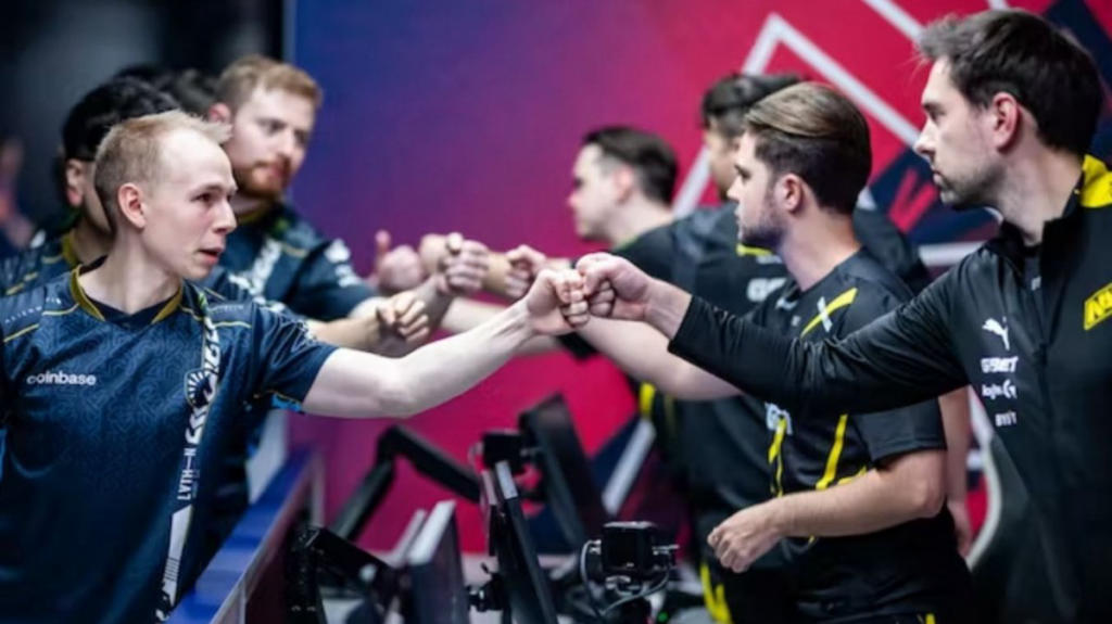 Dominance of FaZe Clan, instability of NAVI, breakthrough of Outsiders ...