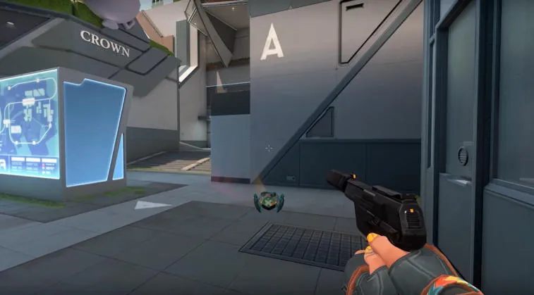 The guide on Raze — the signature duelist with “explosive” abilities ...