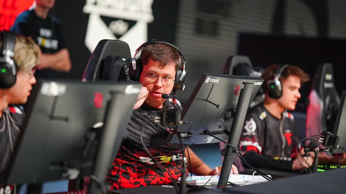 FaZe defeat RED Canids and stay alive at the Budapest Major 2025 ...
