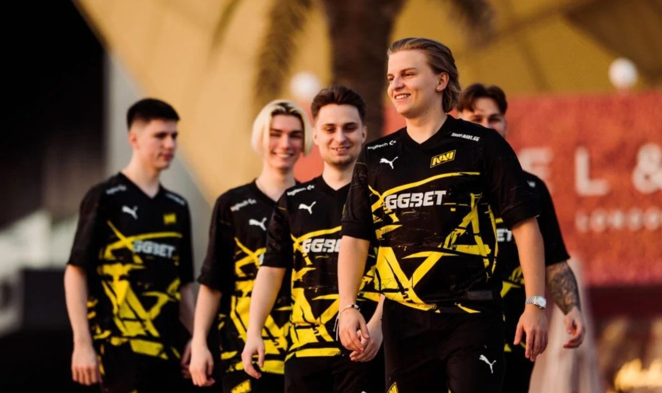 In the start of the BLAST Premier World Final 2023, the NAVI team ...